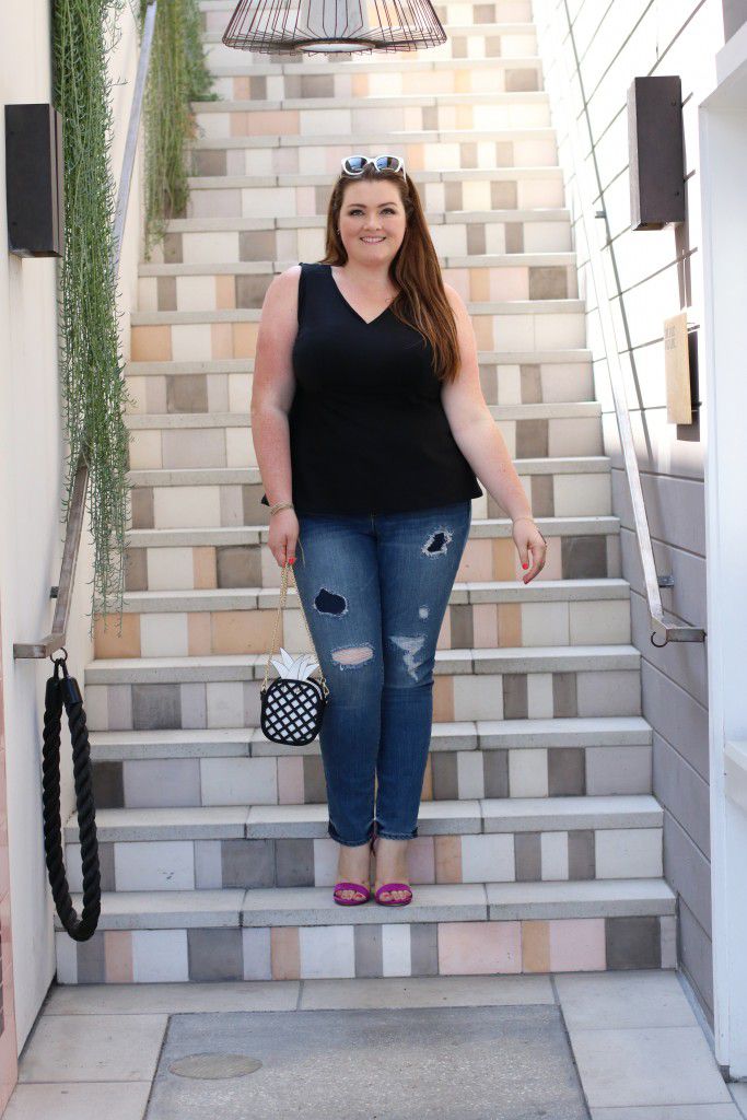 14 Plus Size Jeans Outfits That Will Turn Heads